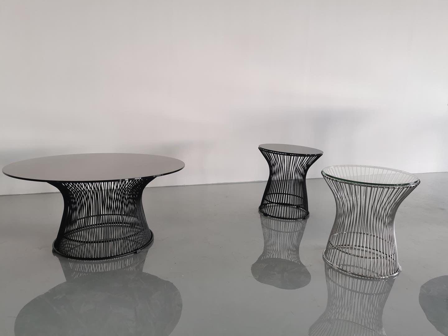 Wire frame tables – Retro modern designs